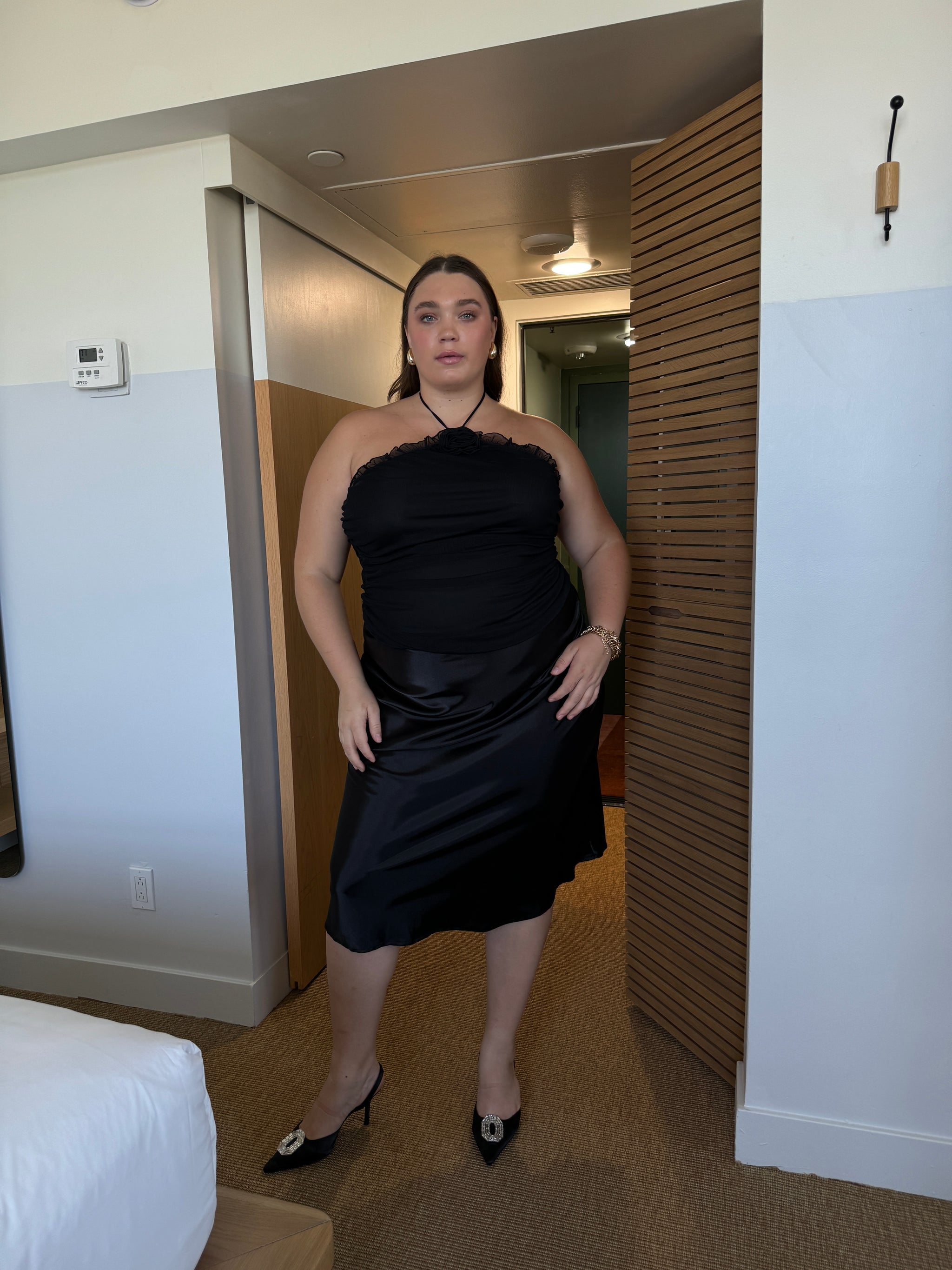 Plus Size Rose Halter Top – 2020AVE