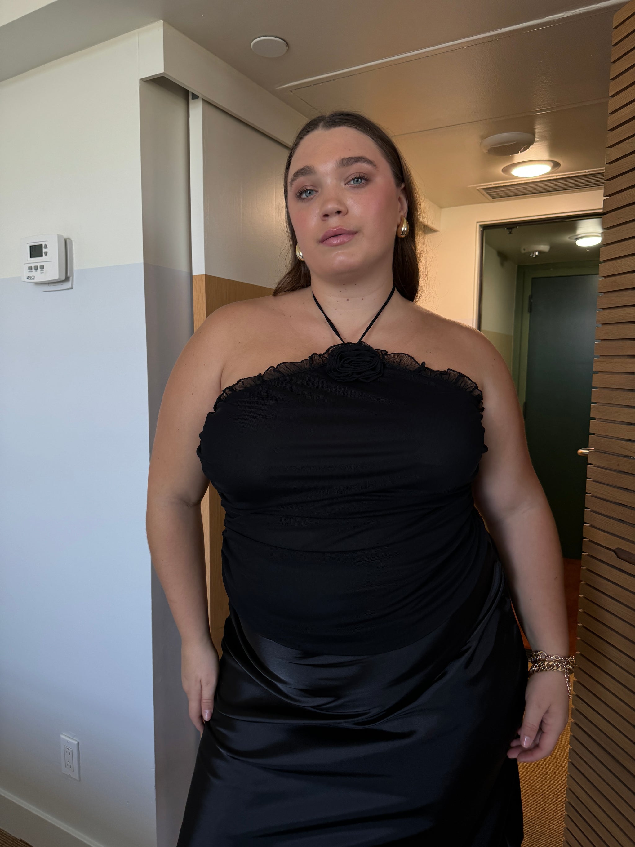 Plus Size Rose Halter Top – 2020AVE