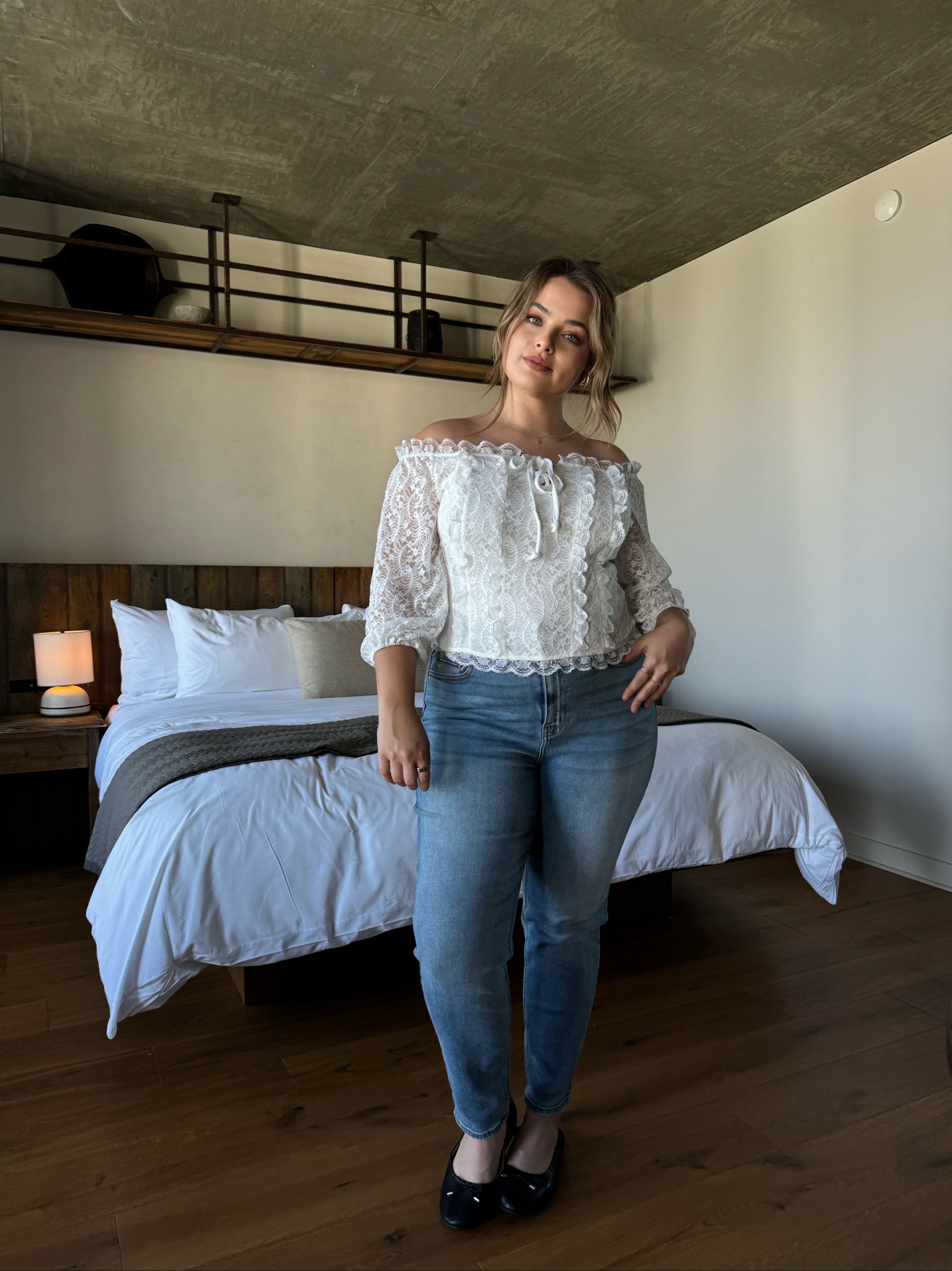 Plus Size Rococo Lace Top – 2020AVE