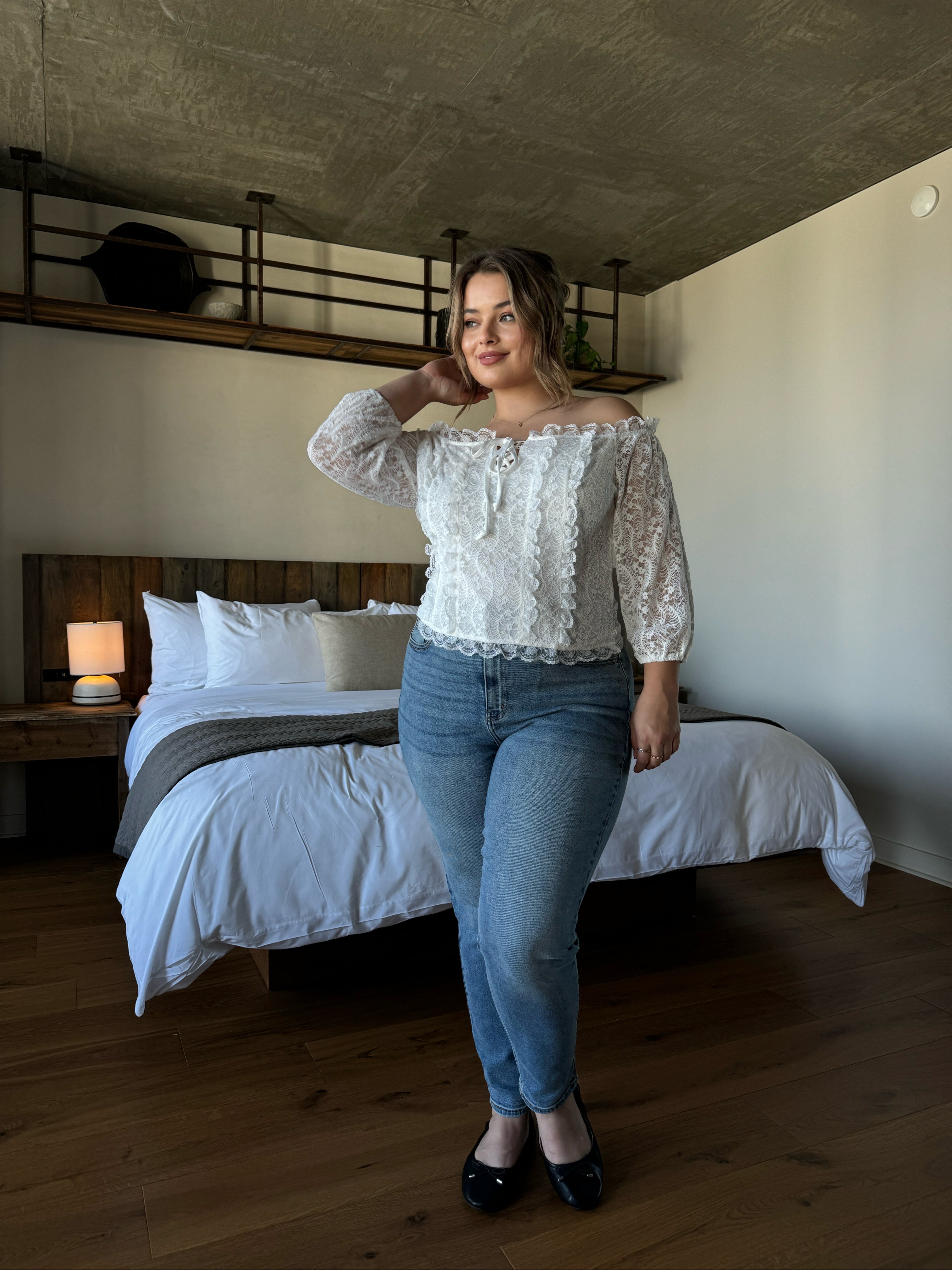 Plus Size Rococo Lace Top – 2020AVE