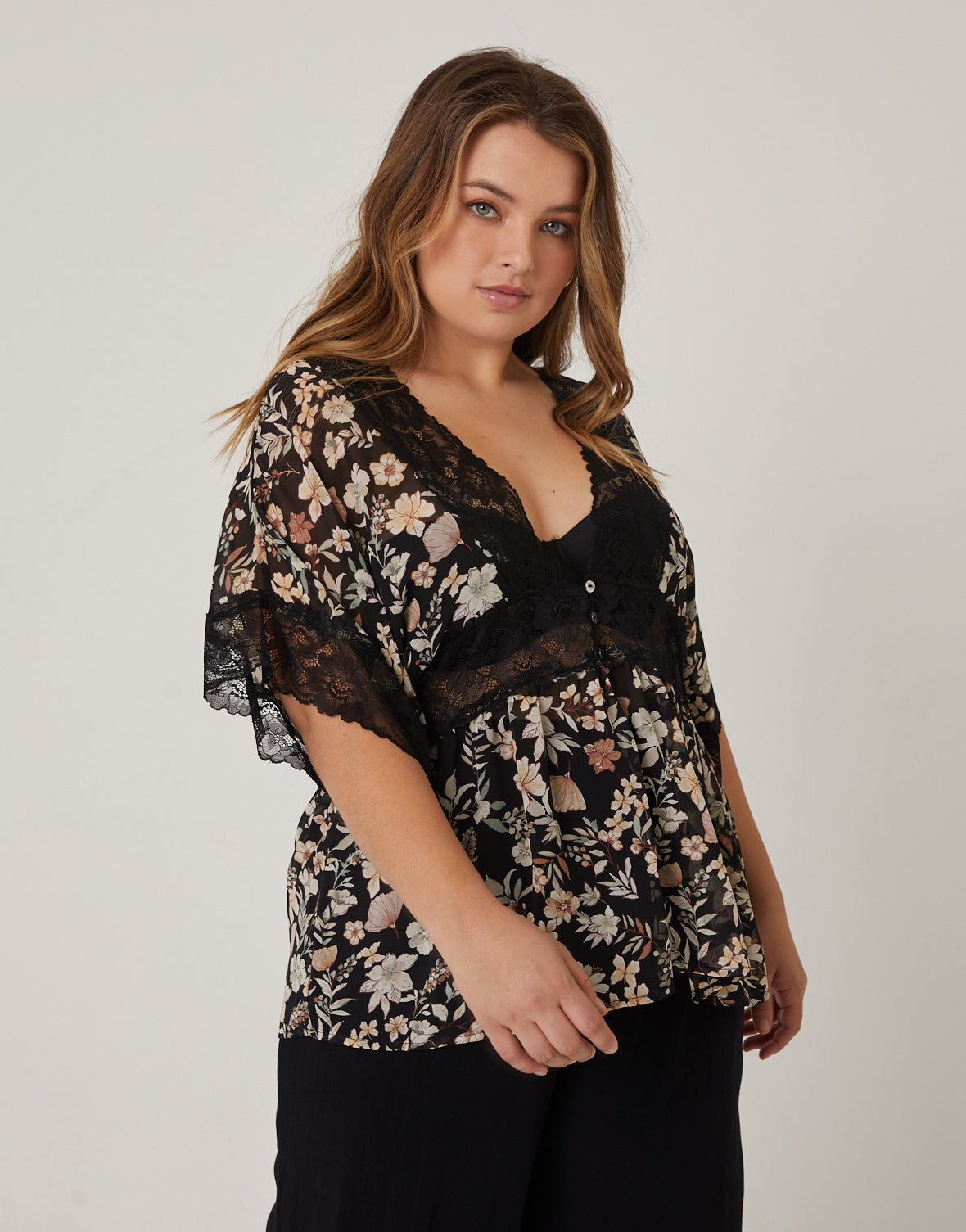 Plus Size Chiffon Floral Lace Blouse – 2020AVE