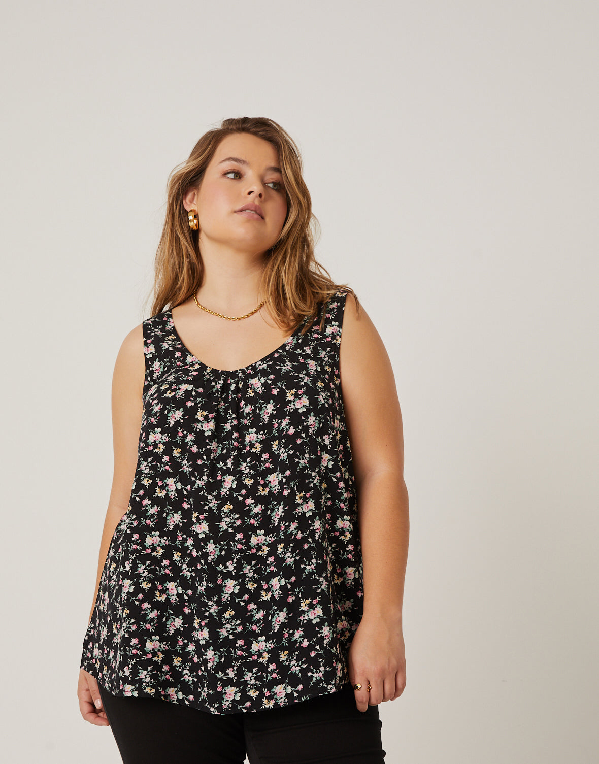 Plus Size Roses Floral Tank – 2020AVE