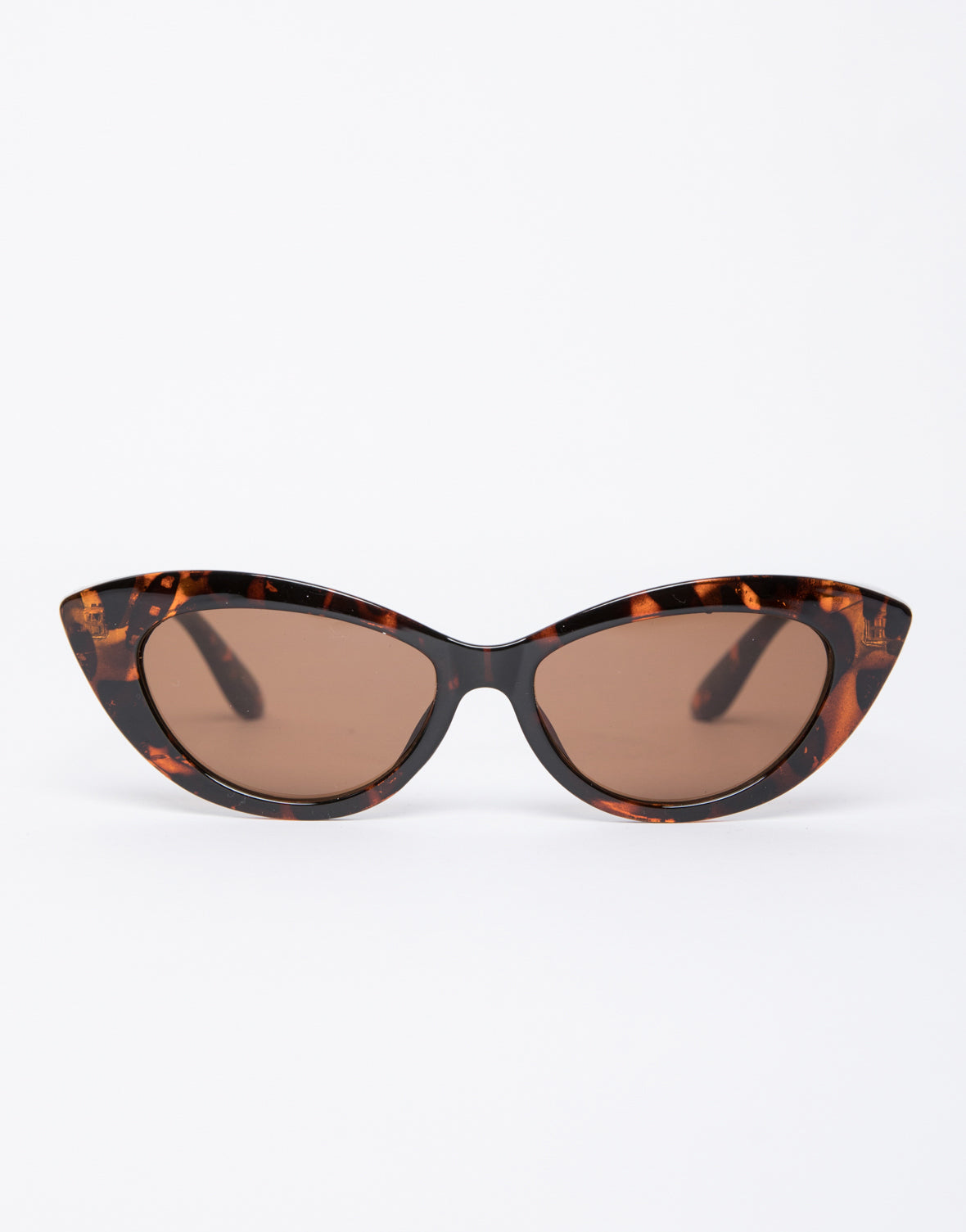 Off-duty Cat Eye Sunnies – 2020AVE