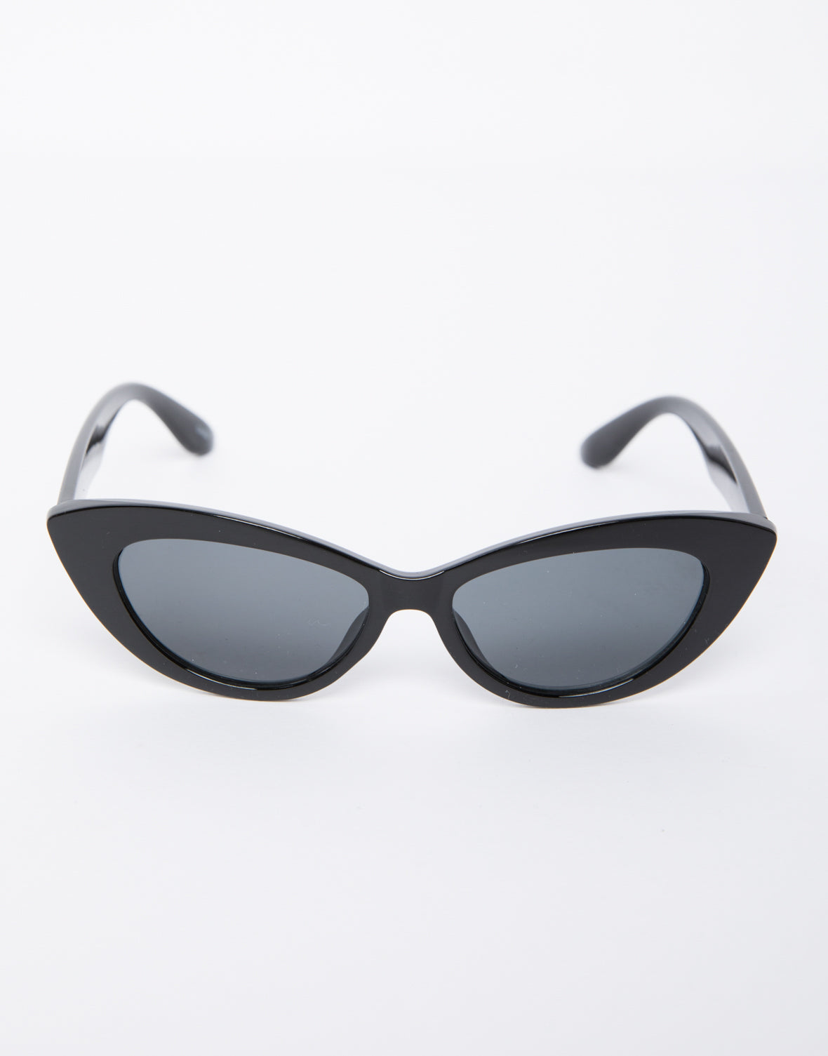 Off-duty Cat Eye Sunnies – 2020AVE